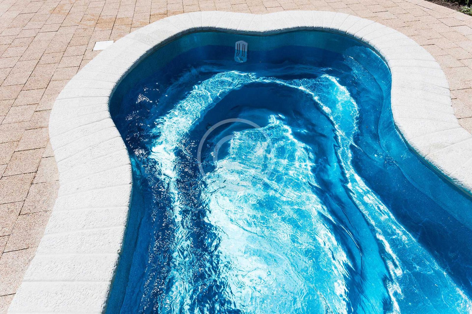 Sanitation of Public and Private Swimming Pools – Laminar Systems